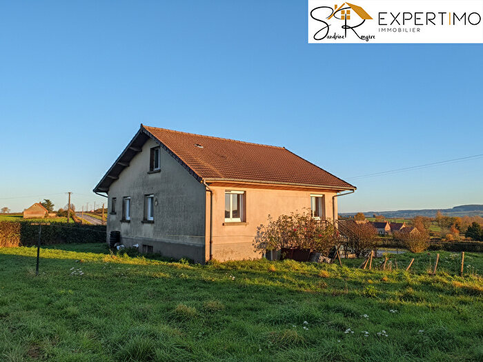 Maison à vendre - Lapeyrouse - 6 pièces - 3 chambres