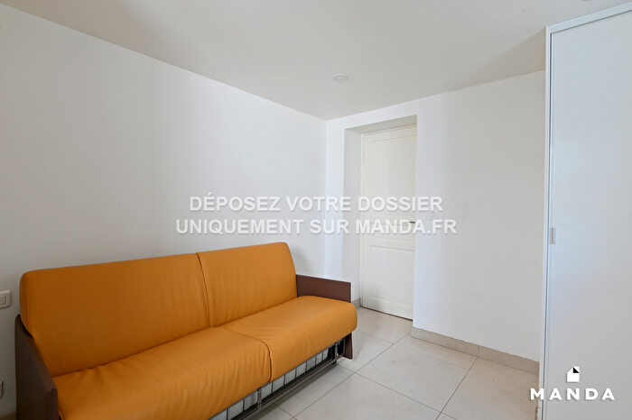 Appartement à louer - Paris e , Danube - 3 pièces - 2 chambres