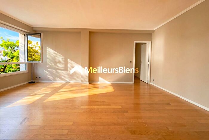 Appartement 4 pièces à vendre à Levallois-Perret, Front de Paris