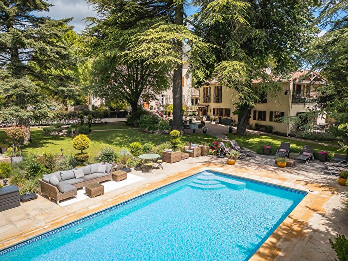 Maison à vendre - Le Caylar - 15 pièces - 9 chambres