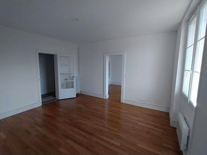 Appartement à louer - Châlons-en-Champagne - 3 pièces - 2 chambres