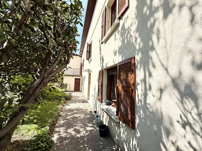 Maison à vendre - Fontaine, Bastille, Drac - 5 pièces - 4 chambres