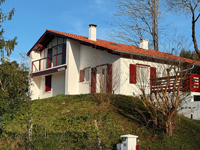 Maison à vendre - Mouguerre - 6 pièces - 5 chambres