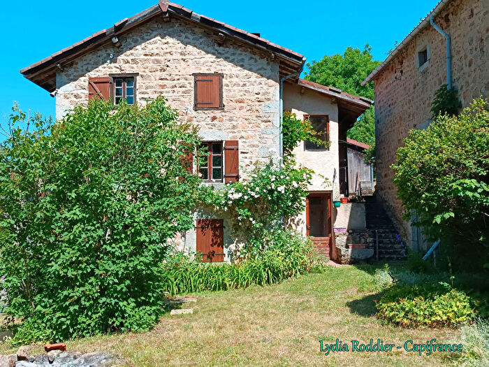 Maison 10 pièces à vendre à Saint-Victor-Montvianeix