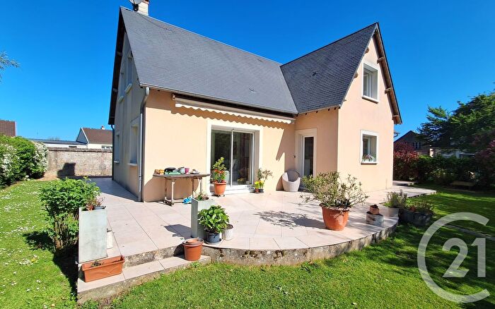 Maison 6 pièces à Pont-lévêque, à vendre