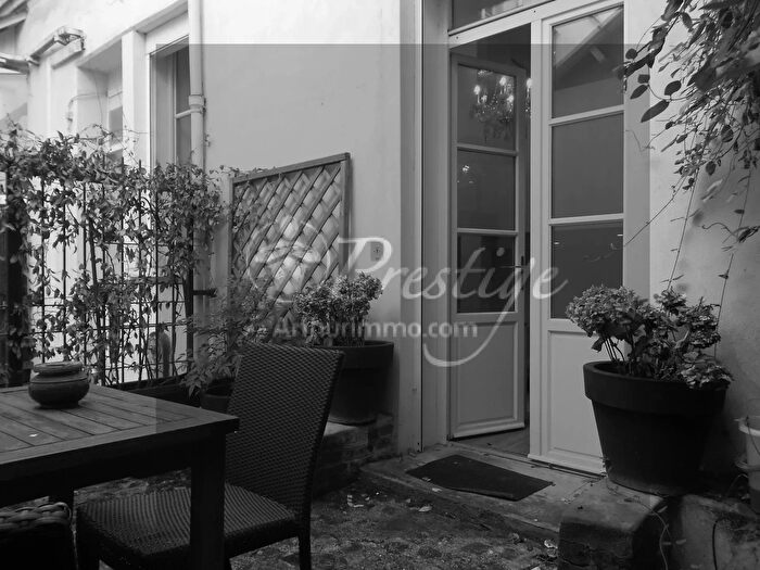 Appartement à louer - Paris e , Saint-Placide - 2 pièces - 1 chambre