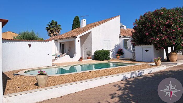 Maison à vendre - Villeveyrac - 6 pièces - 3 chambres