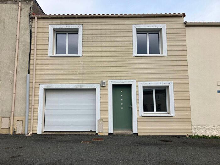 Maison à louer - Saint-Lumine-de-Clisson - 4 pièces - 3 chambres