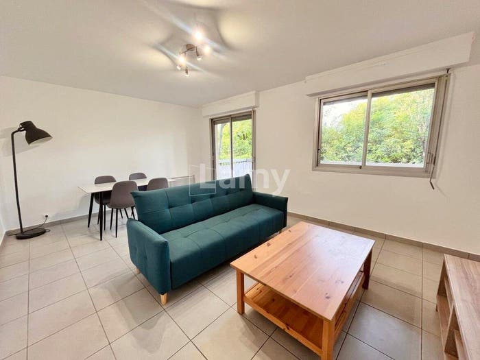 Pont de Béraud, Aix-en-Provence : Appartement 3 pièces à louer