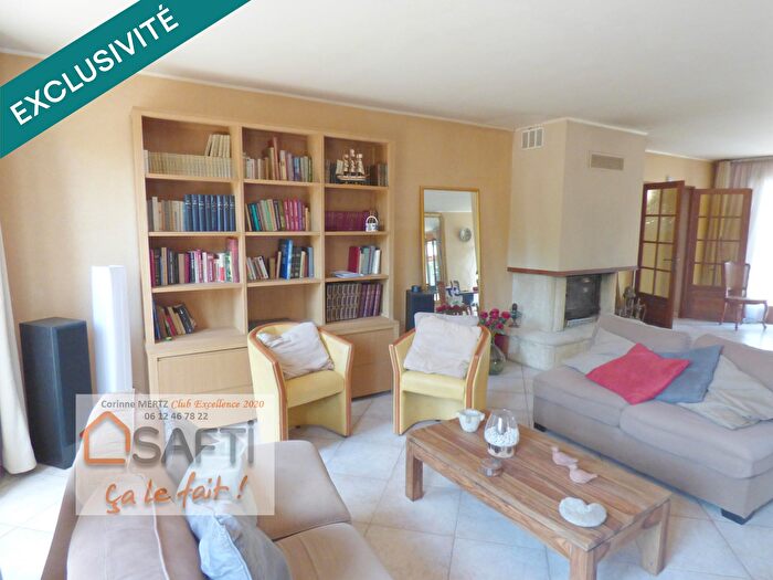 Maison 7 pièces à vendre à Dampierre-en-Yvelines