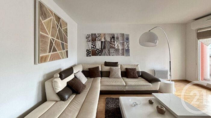 Appartement à louer - Suresnes, Cité Jardins - 4 pièces - 3 chambres