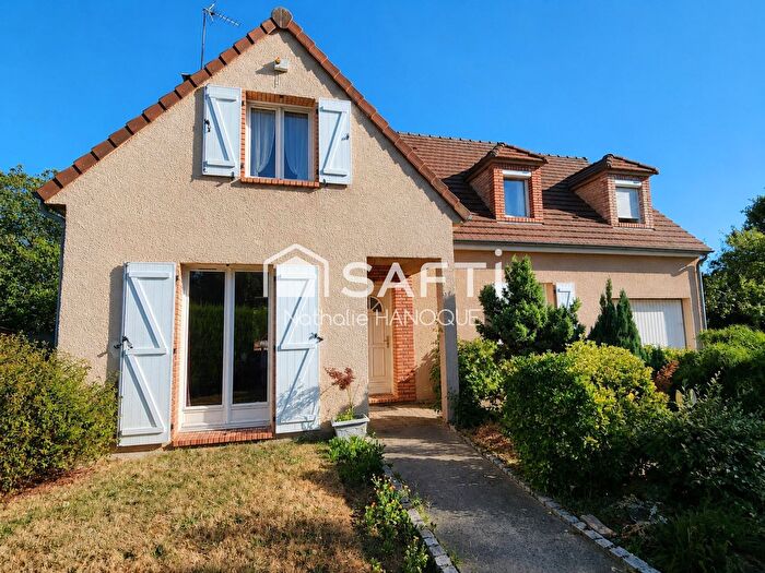 Houdan - Maison 6 pièces à vendre
