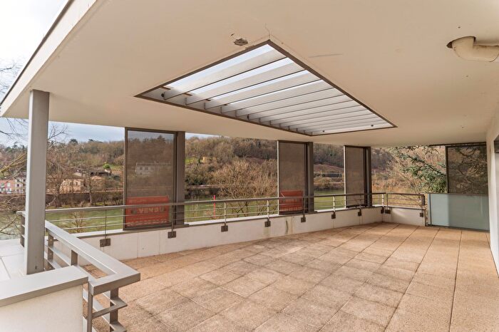 Appartement à vendre - Fontaines-sur-Saône - 5 pièces - 4 chambres