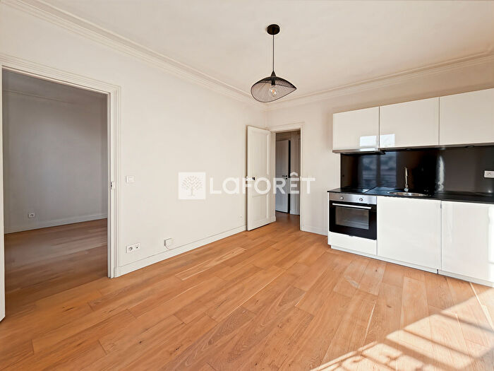 Appartement à vendre - Paris e , Montmartre, Sacré Coeur, Abbesses - 2 pièces - 1 chambre