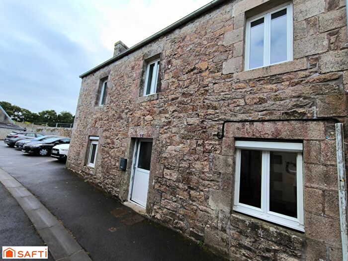 Maison à louer - Lannéanou - 4 pièces - 3 chambres
