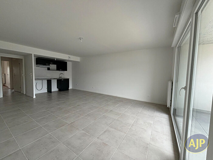 Appartement à louer - Lormont, Iris, Lissandre - 3 pièces - 2 chambres