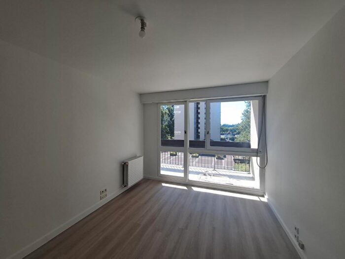 Appartement 2 pièces à Quartiers Sud-Ouest, Alma, à louer