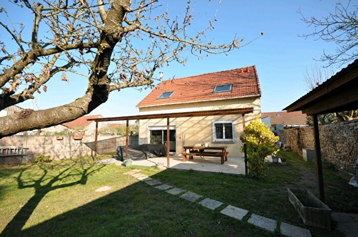 Maison à vendre - Boissy-sous-Saint-Yon - 5 pièces - 4 chambres