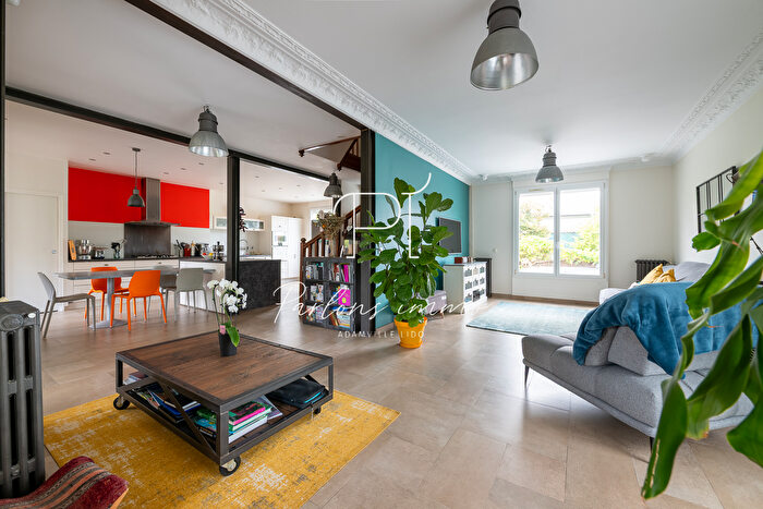 Maison à vendre - Saint-Maur-des-Fossés, Adamville - 10 pièces - 8 chambres