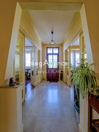 Maison à vendre - Mainvilliers - 7 pièces - 5 chambres