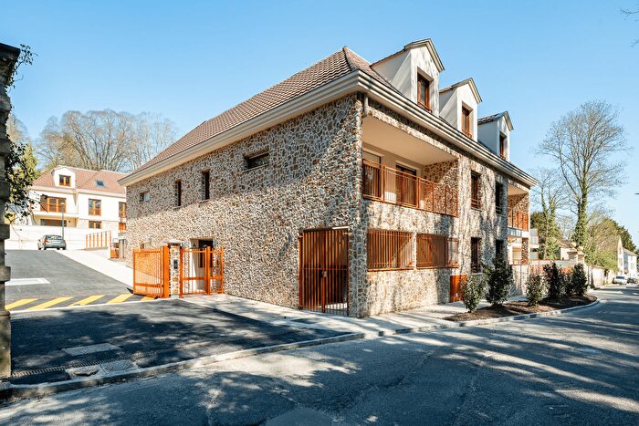Mézy-sur-Seine : Appartement 2 pièces à louer