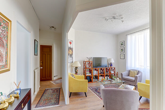 Appartement à vendre - Vichy, Coeur de Ville - 3 pièces - 2 chambres