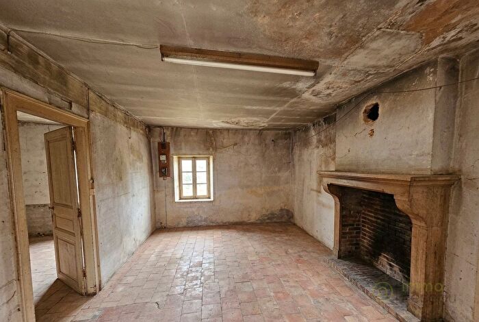 Maison 4 pièces à Chitray, à vendre