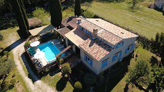 Gonfaron : Maison 8 pièces à vendre
