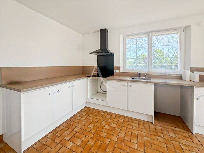 Maison 5 pièces à louer à Vasc uil