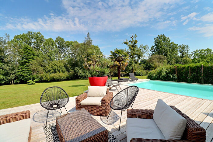 Maison 7 pièces à Chasné-sur-Illet, à vendre