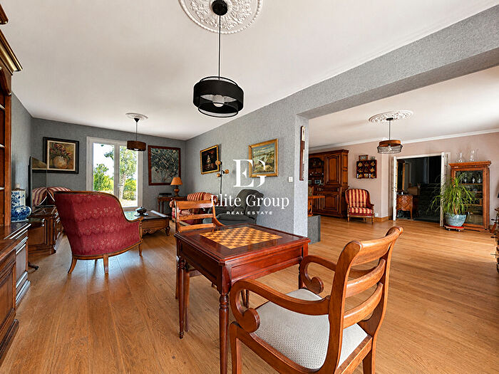 Maison 7 pièces à Rochefort, Rochefort Ouest, à vendre