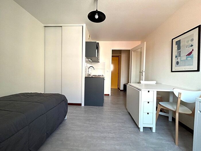 Appartement à louer - Bizillon-Centre Deux, Saint-Étienne - 1 pièce