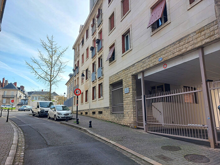 Appartement à vendre - Bourges, Centre-ville, Charlet, Lahitolle, Pignoux, Sembat - 5 pièces - 3 chambres