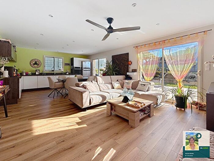 Maison à vendre - Viuz-en-Sallaz - 6 pièces - 5 chambres