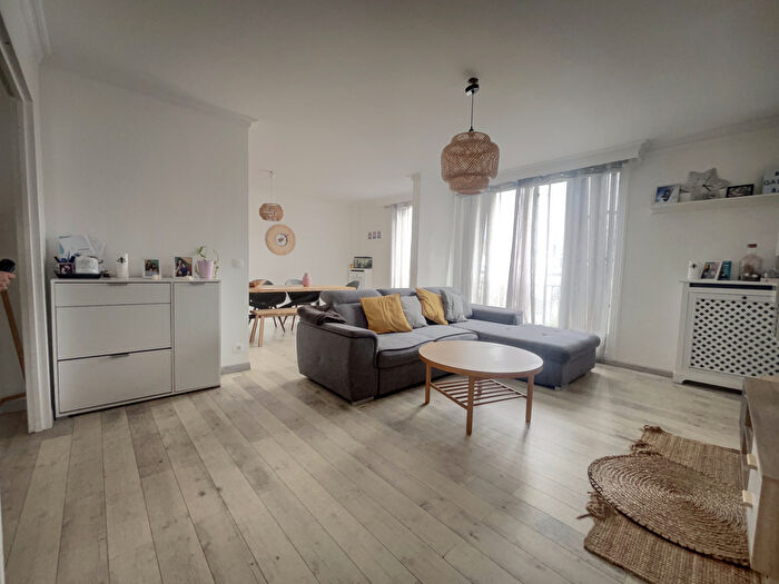 Appartement 5 pièces à Saint-Brice-sous-Forêt, Centre-ville, Clos, à louer