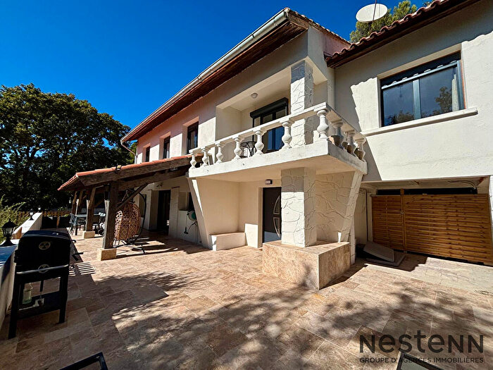 Maison à vendre - Belcodène - 6 pièces - 4 chambres