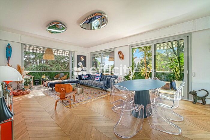 Appartement à vendre - Marseille e , Perier - 3 pièces - 2 chambres