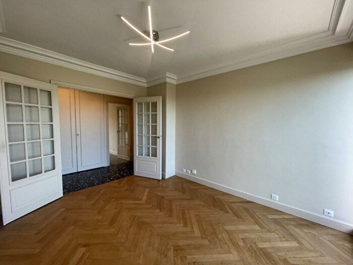 Saint Clair- Quais du Rhône, Caluire-et-Cuire : Appartement 3 pièces à louer