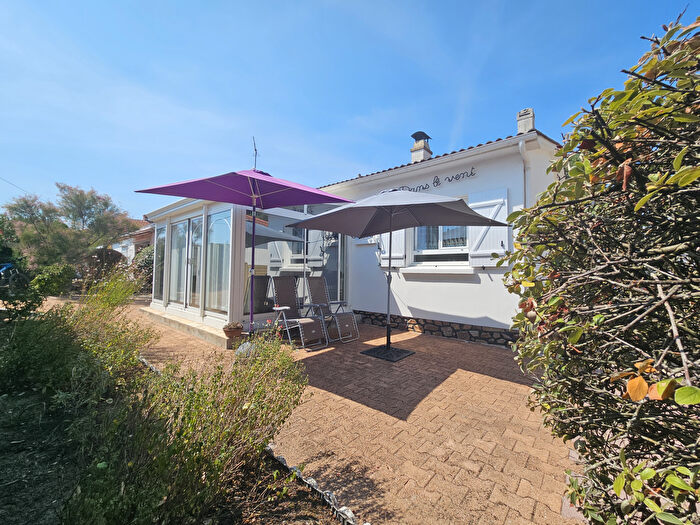La Faute-sur-Mer : Maison 3 pièces à vendre