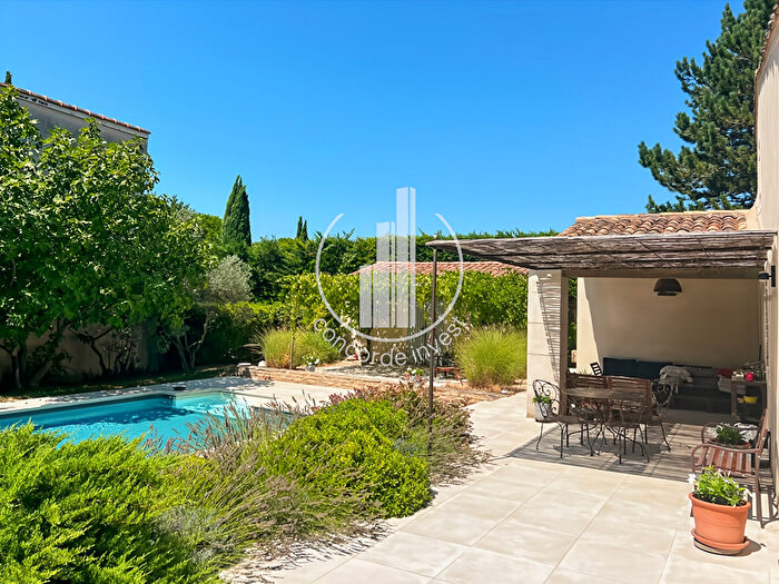 Maison à vendre - Eygalières - 4 pièces - 3 chambres