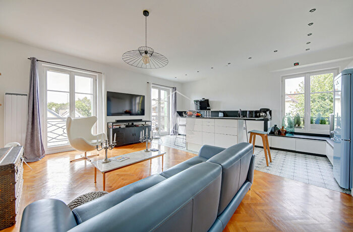 Saint-Germain-en-Laye, Alsace, Péreire : Appartement 5 pièces à vendre