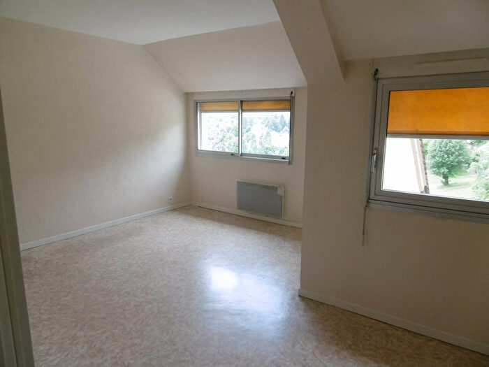 Appartement à louer - Espalion - 3 pièces - 2 chambres