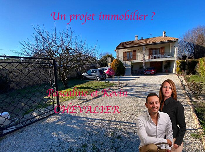 Grans : Maison 7 pièces à vendre