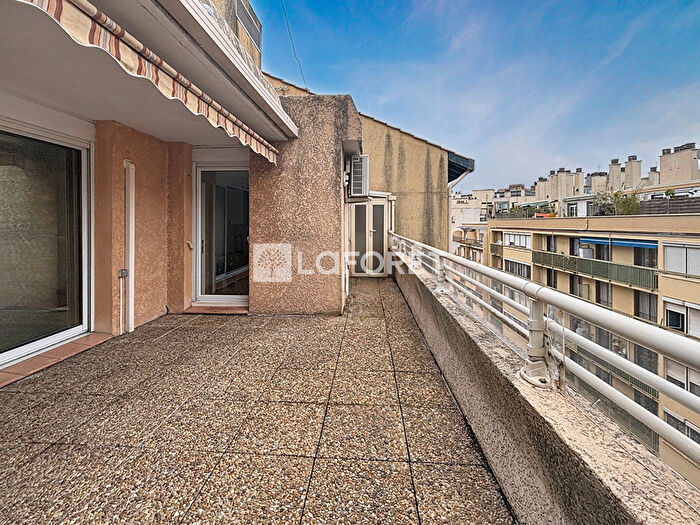 Appartement à vendre - Marseille e , Saint-Pierre - 4 pièces - 3 chambres