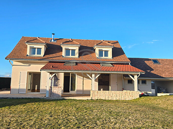 Maison à vendre - Brézins - 7 pièces - 5 chambres