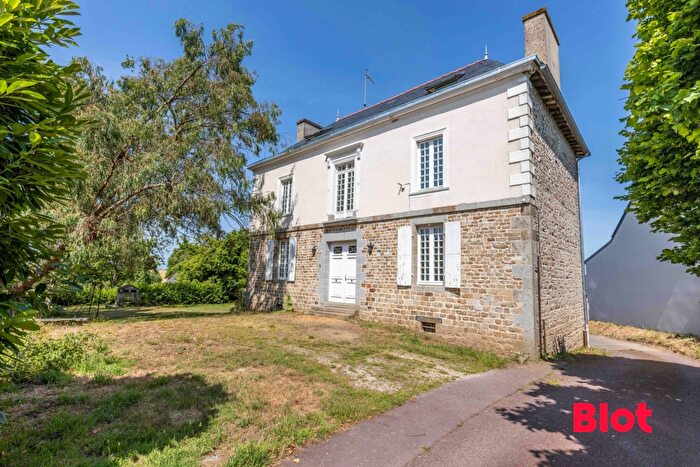 Maison à vendre - Louvigné-de-Bais - 7 pièces - 5 chambres