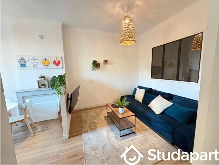 Appartement à louer - La Joliette, Marseille ème arrondissement - 1 pièce - 2 chambres