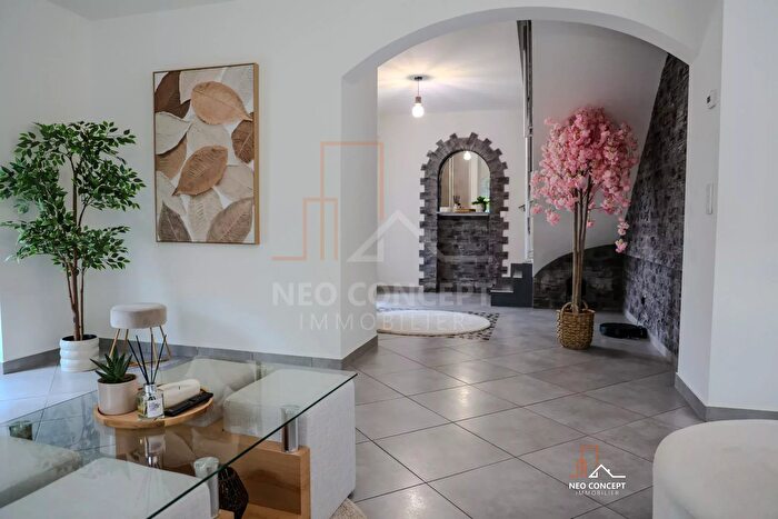 Maison 5 pièces à Bischwiller, Hanhoffen, Rebgarten, à vendre