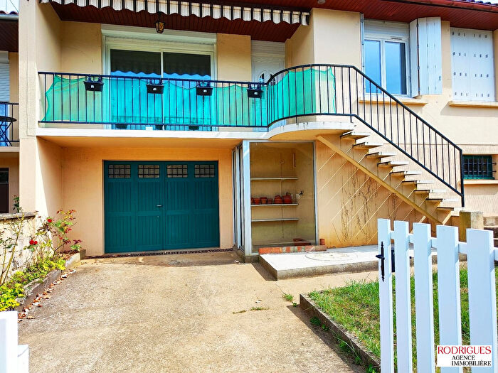 Maison 4 pièces à Roches-Prémarie-Andillé, à louer