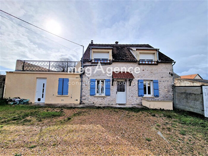 Maison 5 pièces à vendre à Sainville